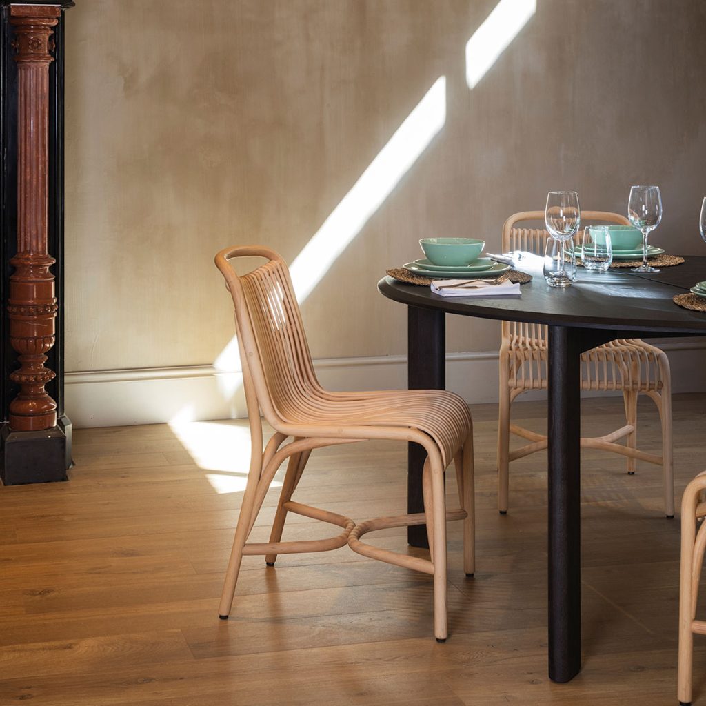 Mesa Kotai redonda - Möbler